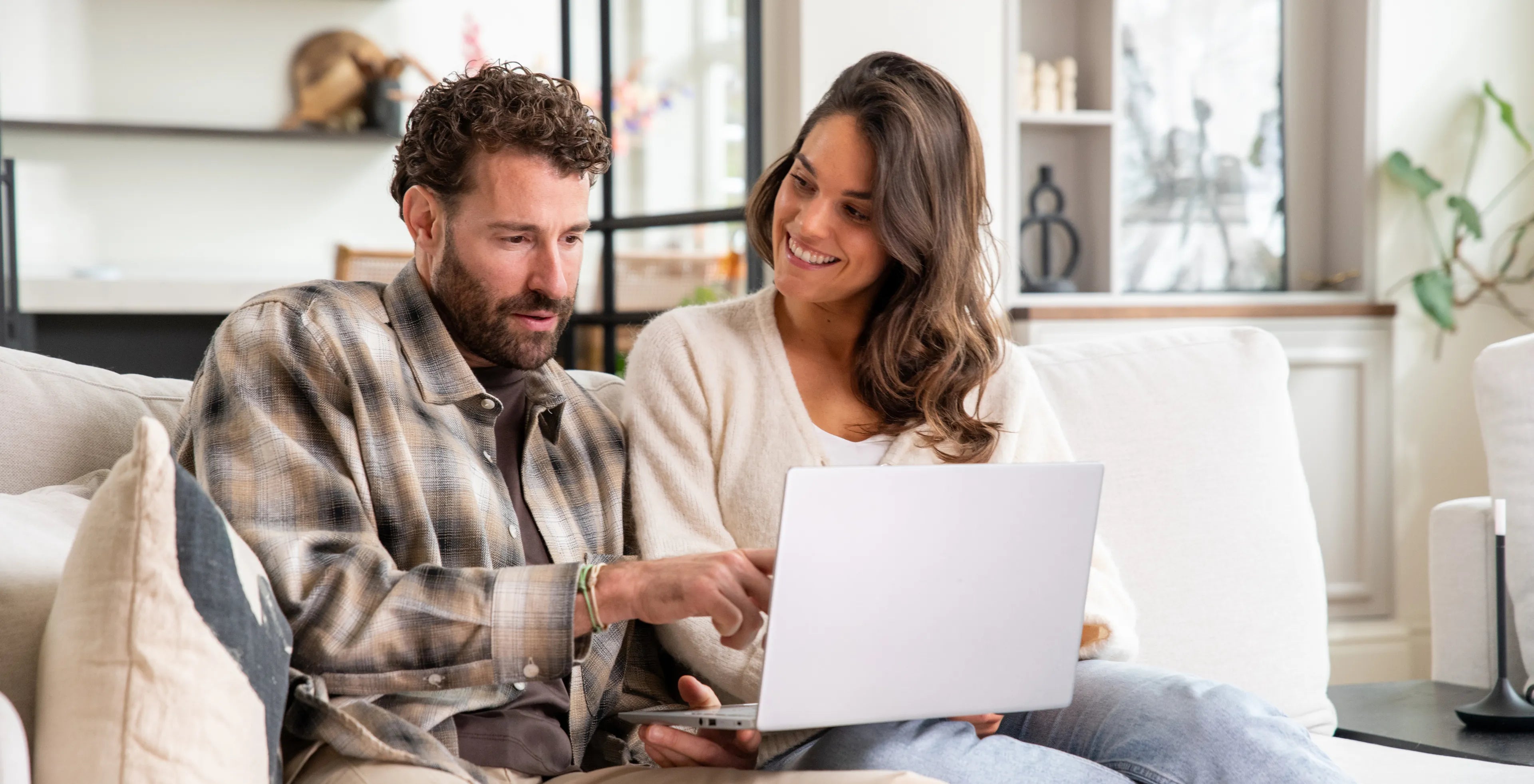 Hairgivers | Jouw haar, onze zorg - Haargroeimiddelen & Advies